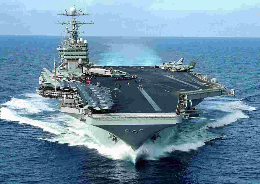 Super porta-aviões Nuclear de Guerra dos Estados Unidos chega ao Rio de ...