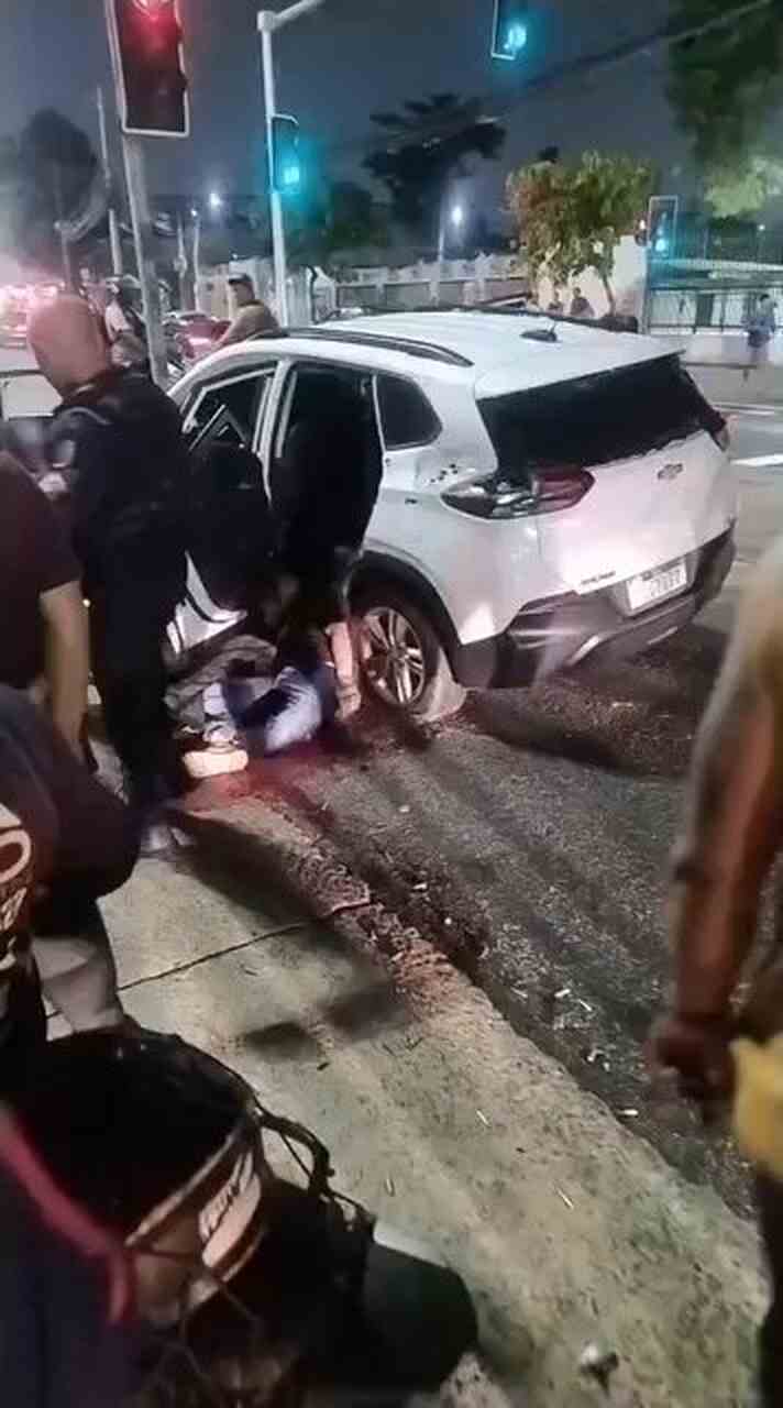 CENAS FORTES: Traficantes do CV interceptam carro de milicianos na ...